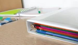 DIY Homemaking Binder - The (mostly) Simple Life